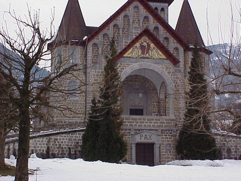 G11 – Herz-Jesu-Kirche – Arth-online.ch